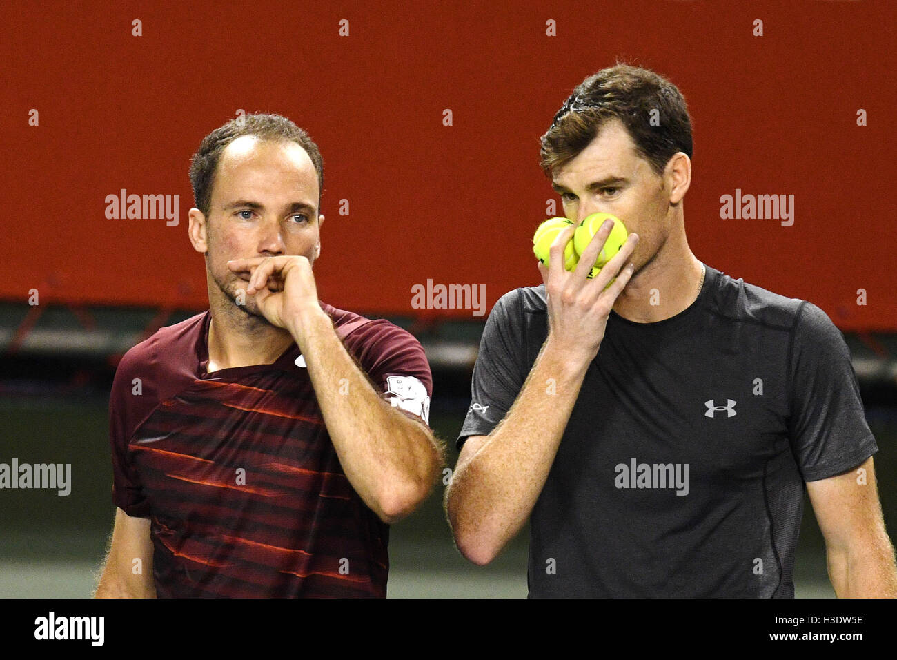 Ariake Coliseum, Tokyo, Japan. 6th Oct, 2016. Jamie Murry (GBR) & Bruno ...