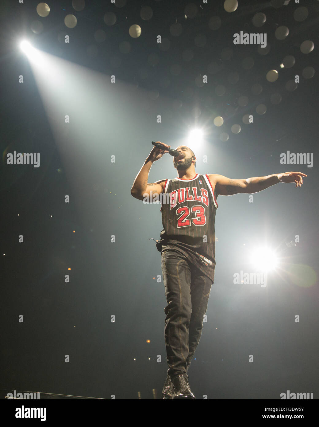 Drake musician hi-res stock photography and images - Alamy