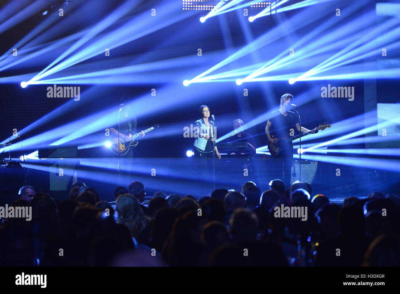 Stefanie kloss german band silbermond hi-res stock photography and ...