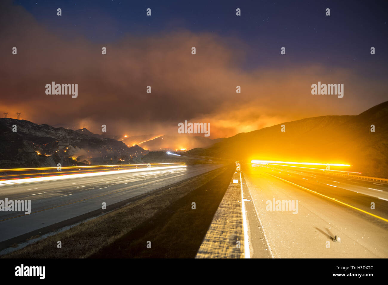 Phelan, CA, USA. 16th Aug, 2016. The Blue Cut Fire burns the evening of ...