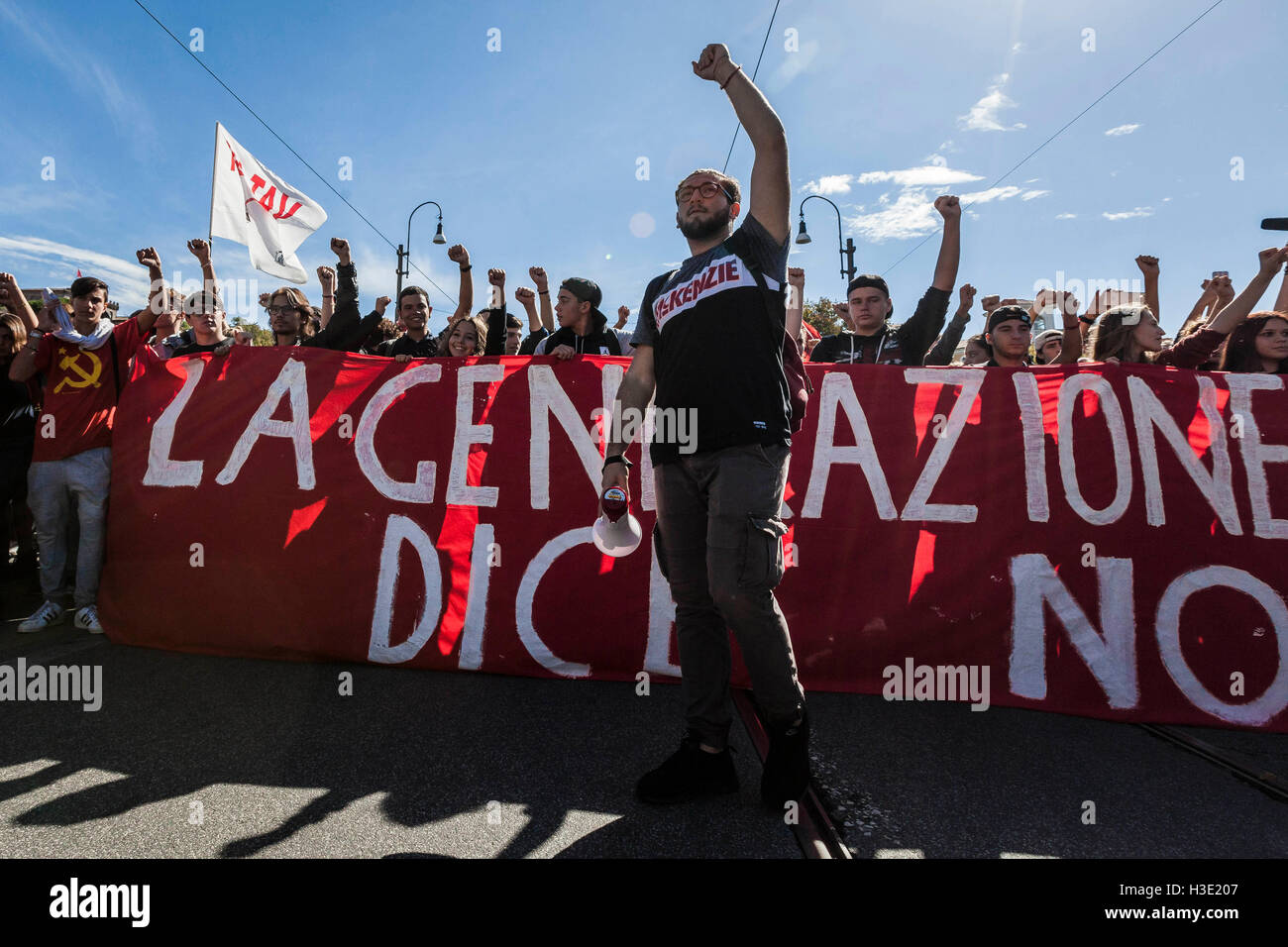 Rome, Italy. 07th October, 2016. Students wave flags and shout slogans ...