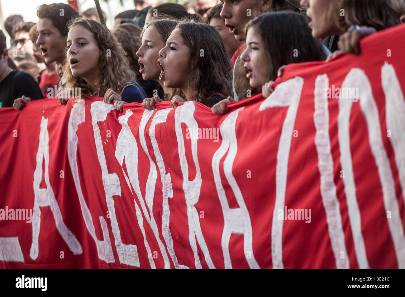 Rome, Italy. 07th October, 2016. Students wave flags and shout slogans ...