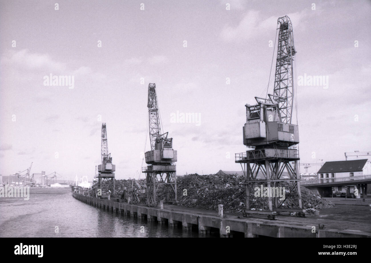 Belfast docks 1989. www.paulmcerlane.net Stock Photo - Alamy