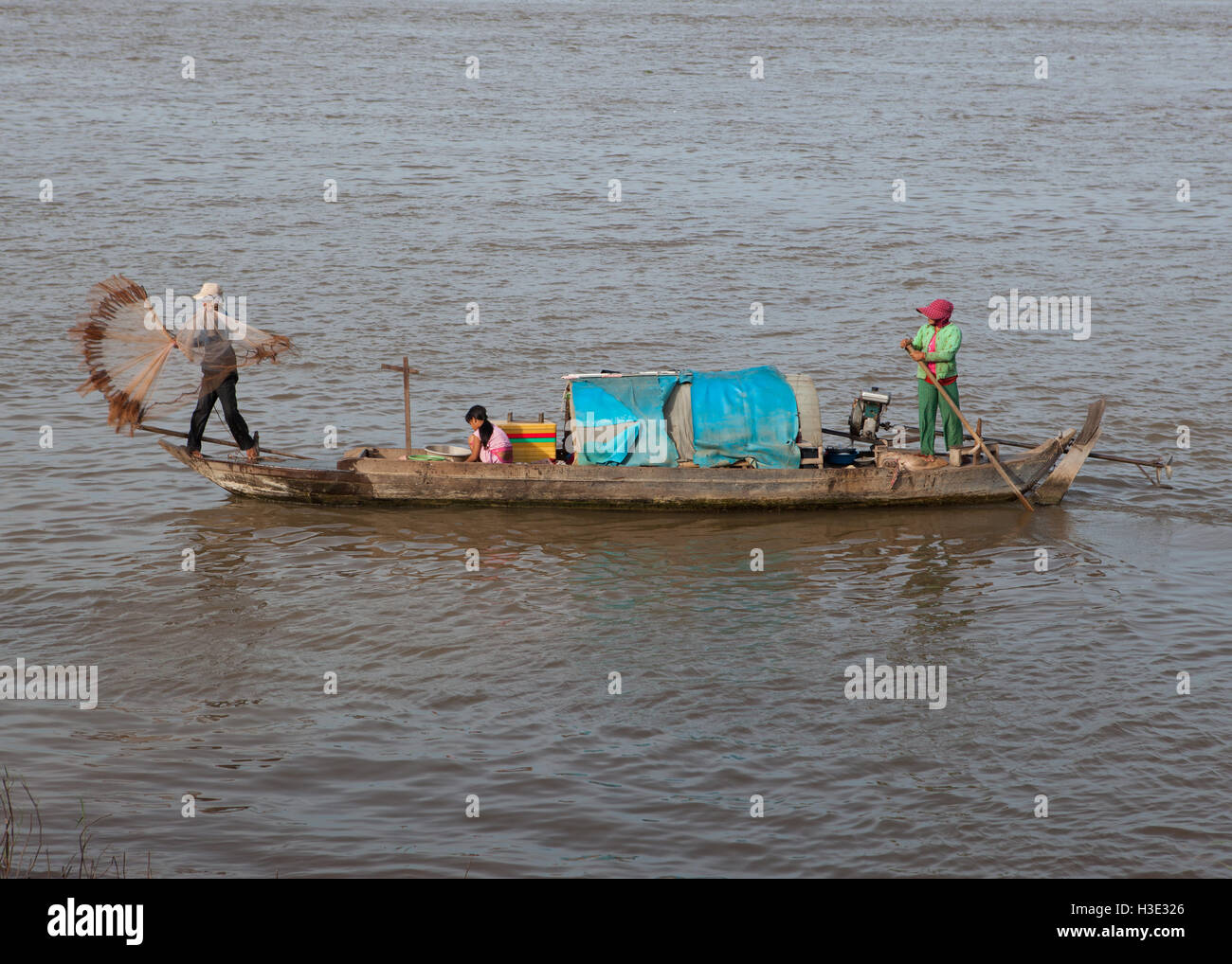Family fishing on the Tonle Sap river in Phnom Penh,Cambodia Stock ...