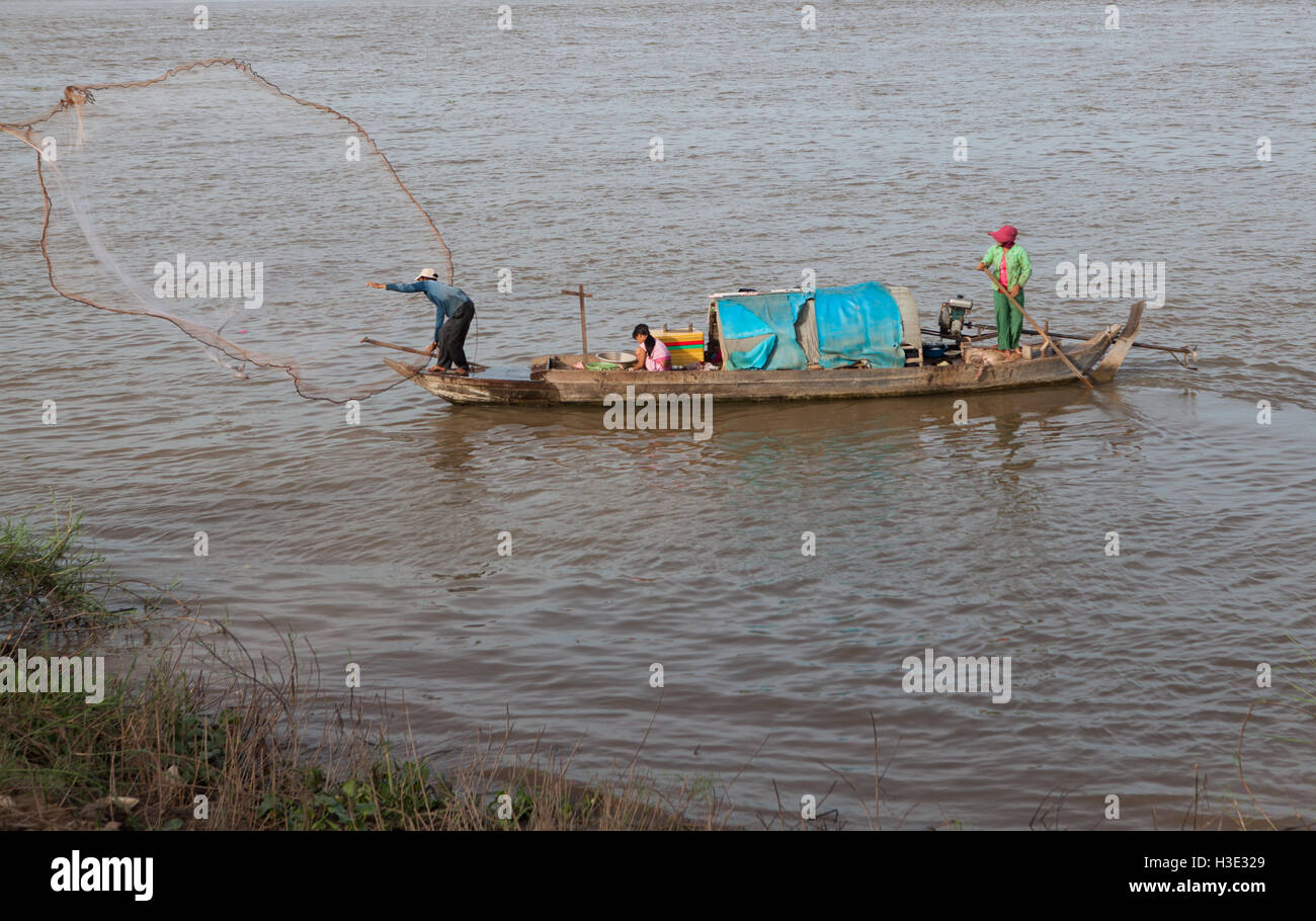 Family fishing on the Tonle Sap river in Phnom Penh,Cambodia Stock ...