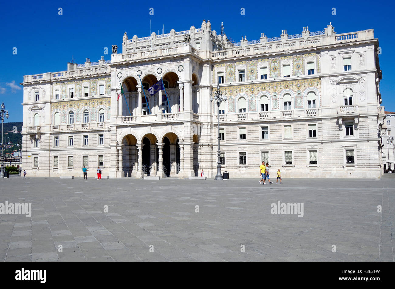 Architect emil hartmann the government palace hi-res stock photography ...