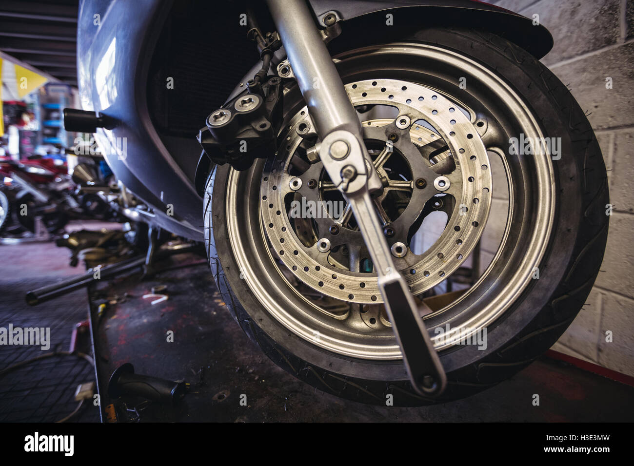 Close-up of motorcycle wheel Stock Photo - Alamy