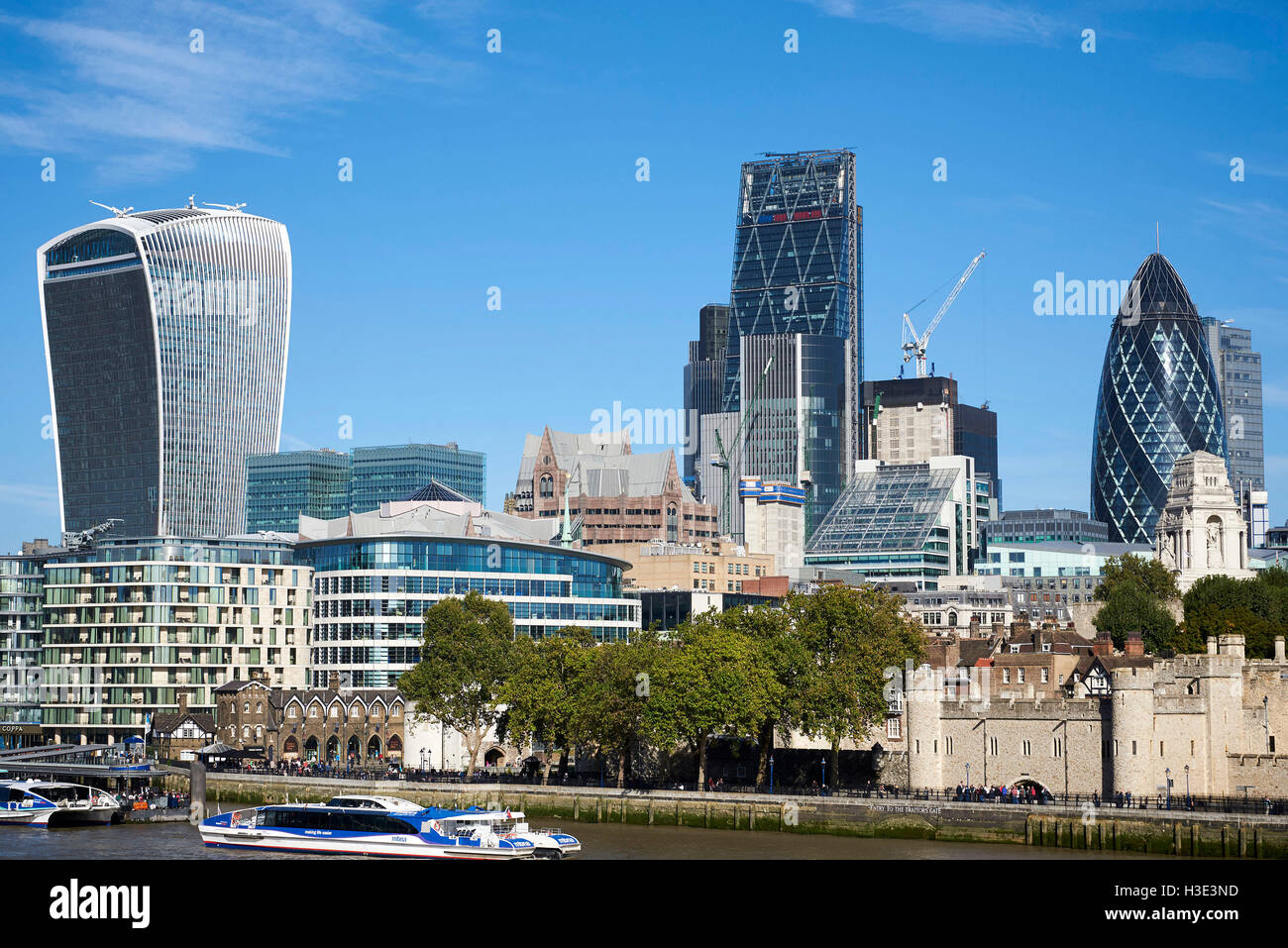 Walky talky building london hi-res stock photography and images - Alamy
