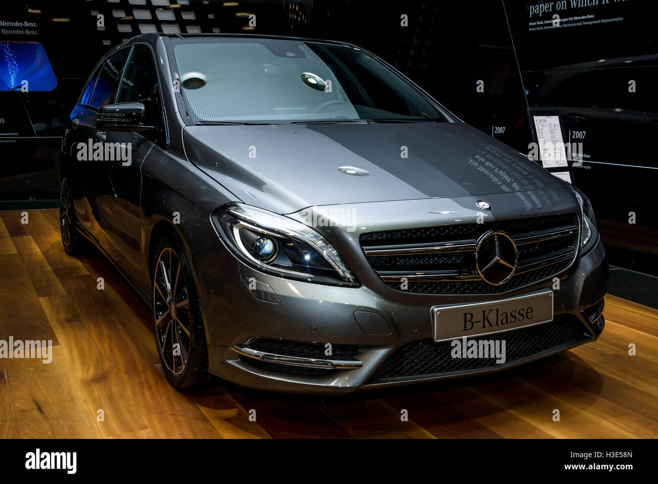 Mercedes benz b class 2012 hi-res stock photography and images - Alamy