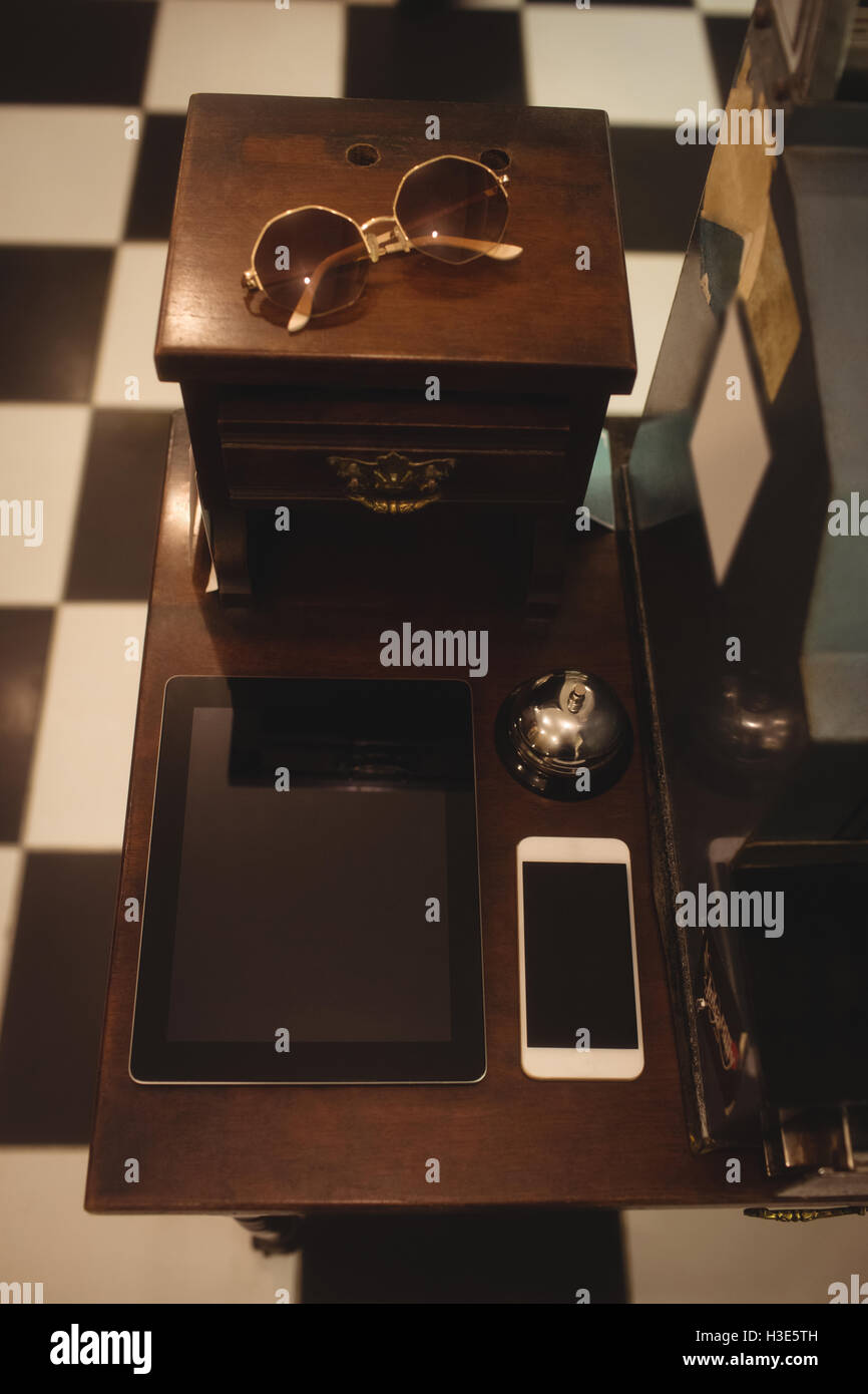 Old smartphone drawer hi-res stock photography and images - Alamy