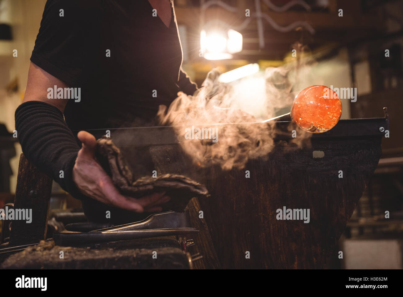 Molten glass piece hi-res stock photography and images - Alamy