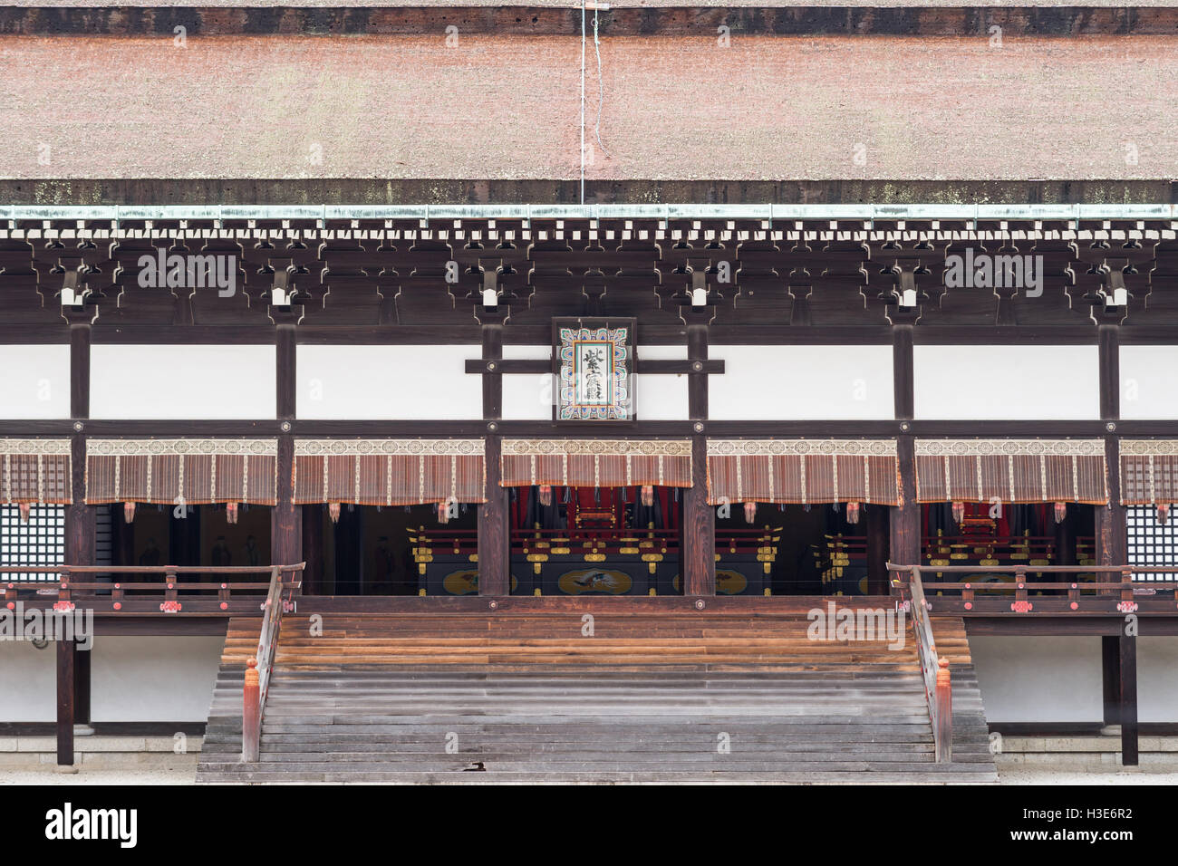 Central part of front of Shishinden hall Stock Photo - Alamy