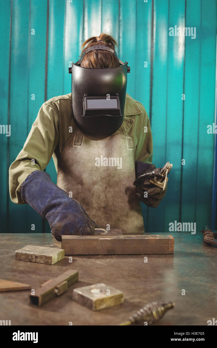 Female arch hi-res stock photography and images - Alamy