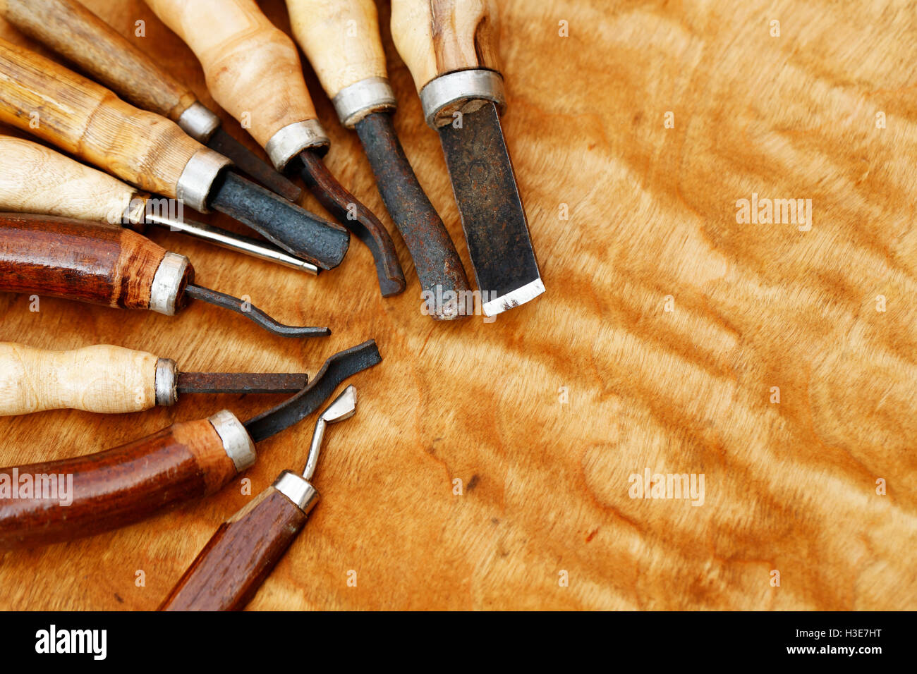 Gouge wood chisel carpenter tool hi-res stock photography and images ...
