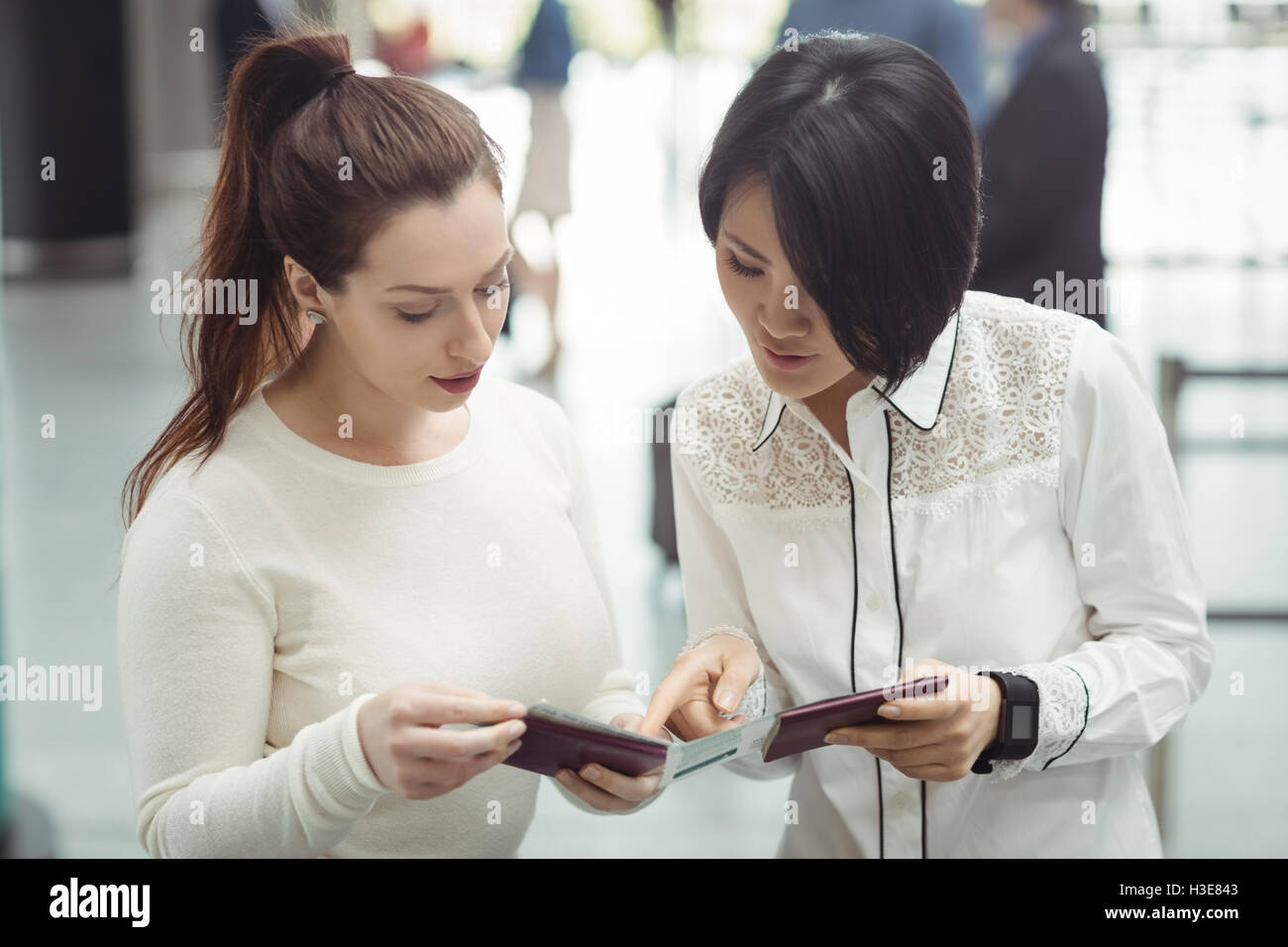 Desk passport hi-res stock photography and images - Alamy
