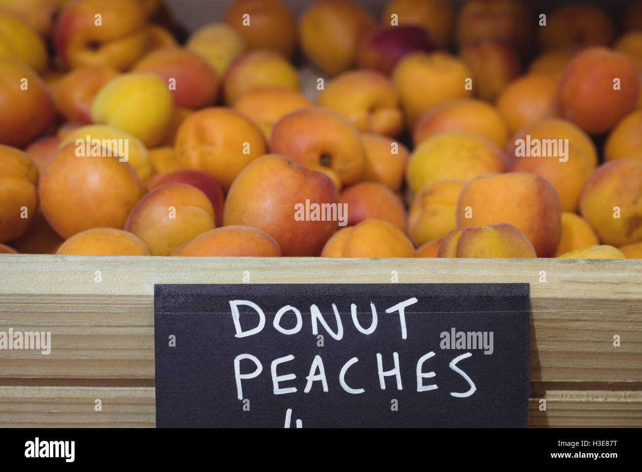 Donut in supermarket hi-res stock photography and images - Alamy