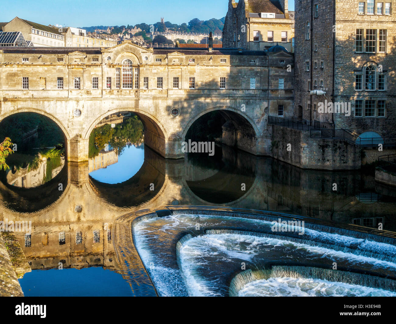 View of Pulteney Bridge and Weir in Bath Stock Photo - Alamy