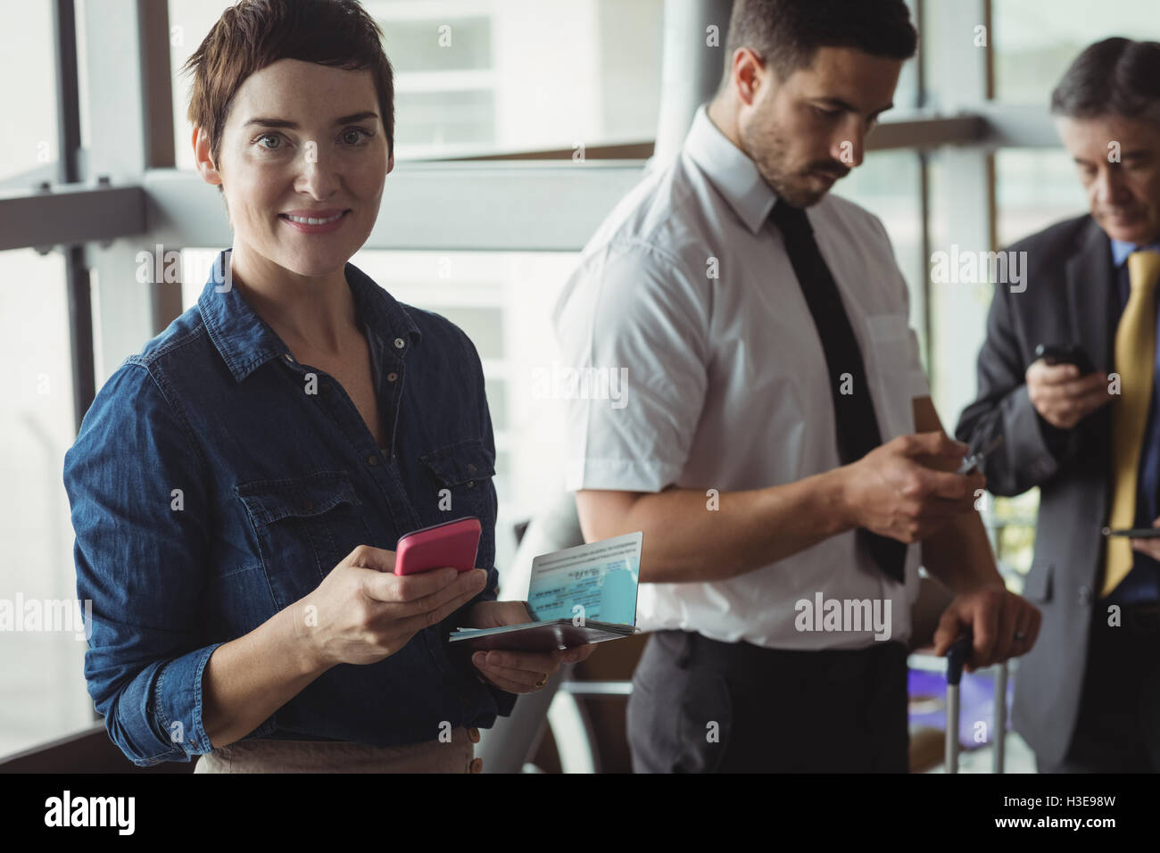People waiting waiting area hi-res stock photography and images - Alamy