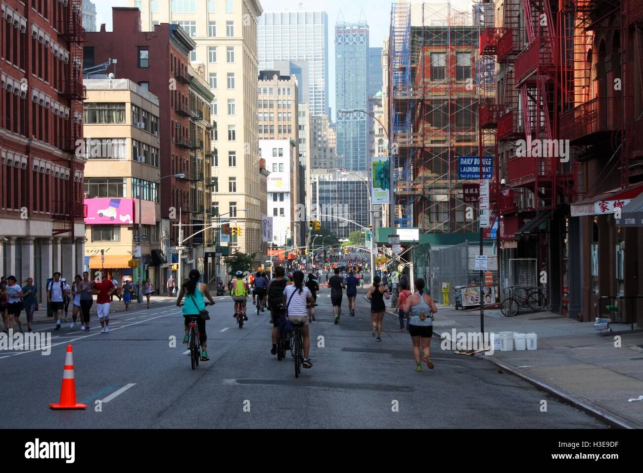 Free runners hi-res stock photography and images - Alamy