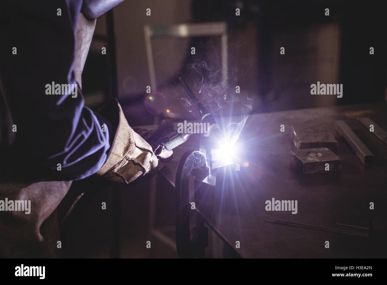 Mid piece hi-res stock photography and images - Alamy