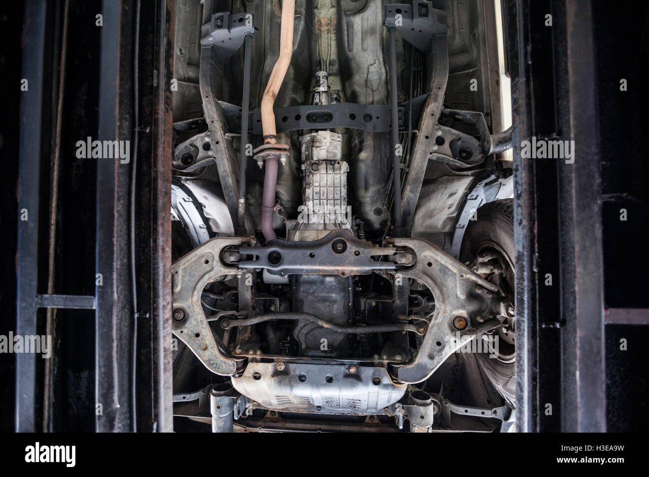 Engine components hi-res stock photography and images - Alamy