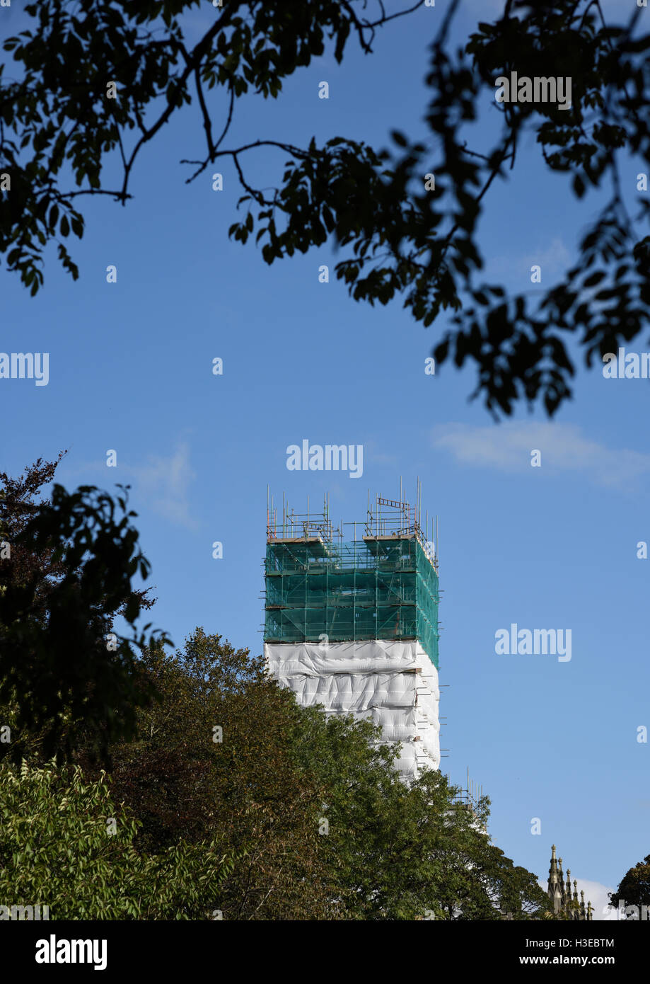 Sandblasting containment curtain hi-res stock photography and images ...