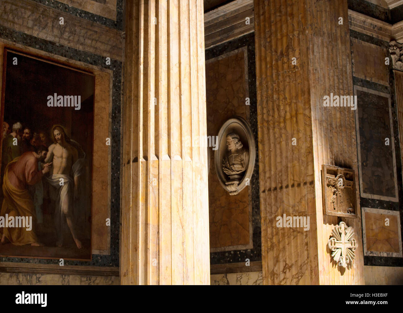 Inside the pantheon hi-res stock photography and images - Alamy