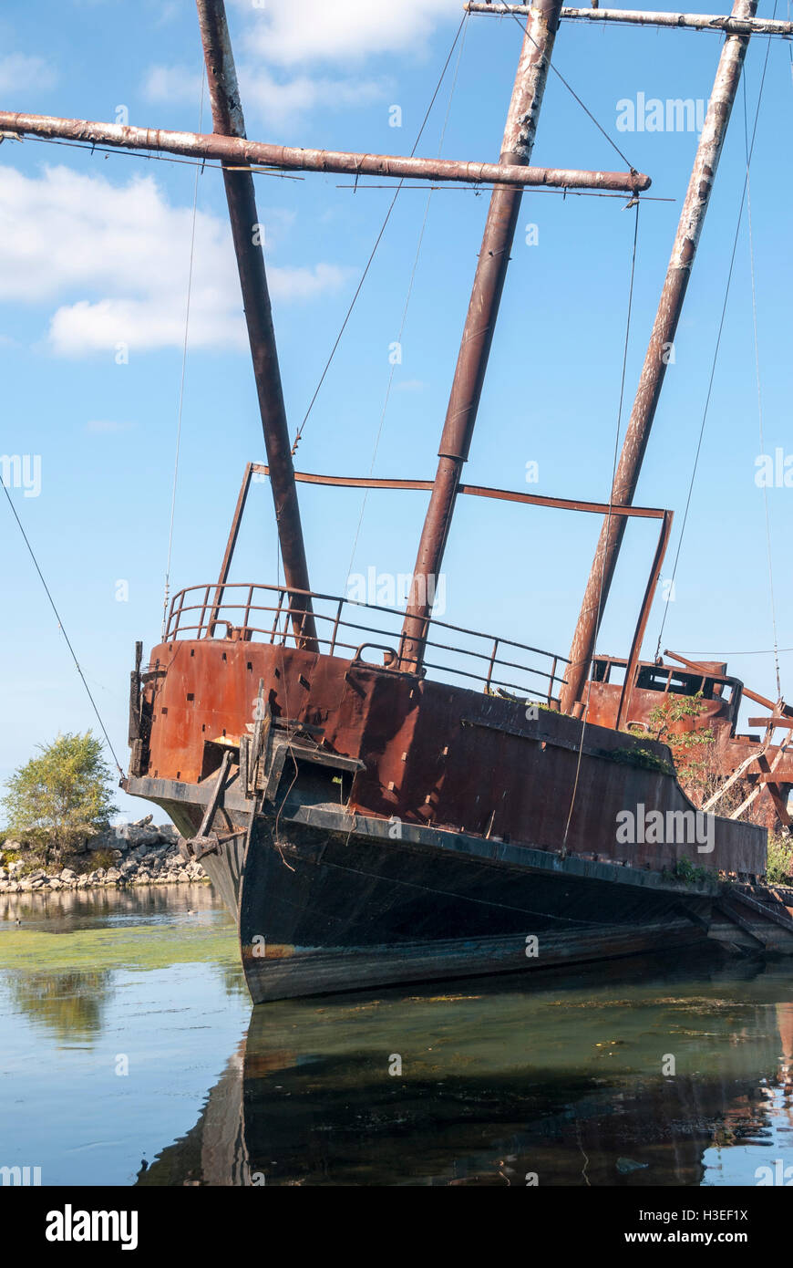 "La Grande Hermine" (The Big Weasel) is a derelict 140 foot ship a ...