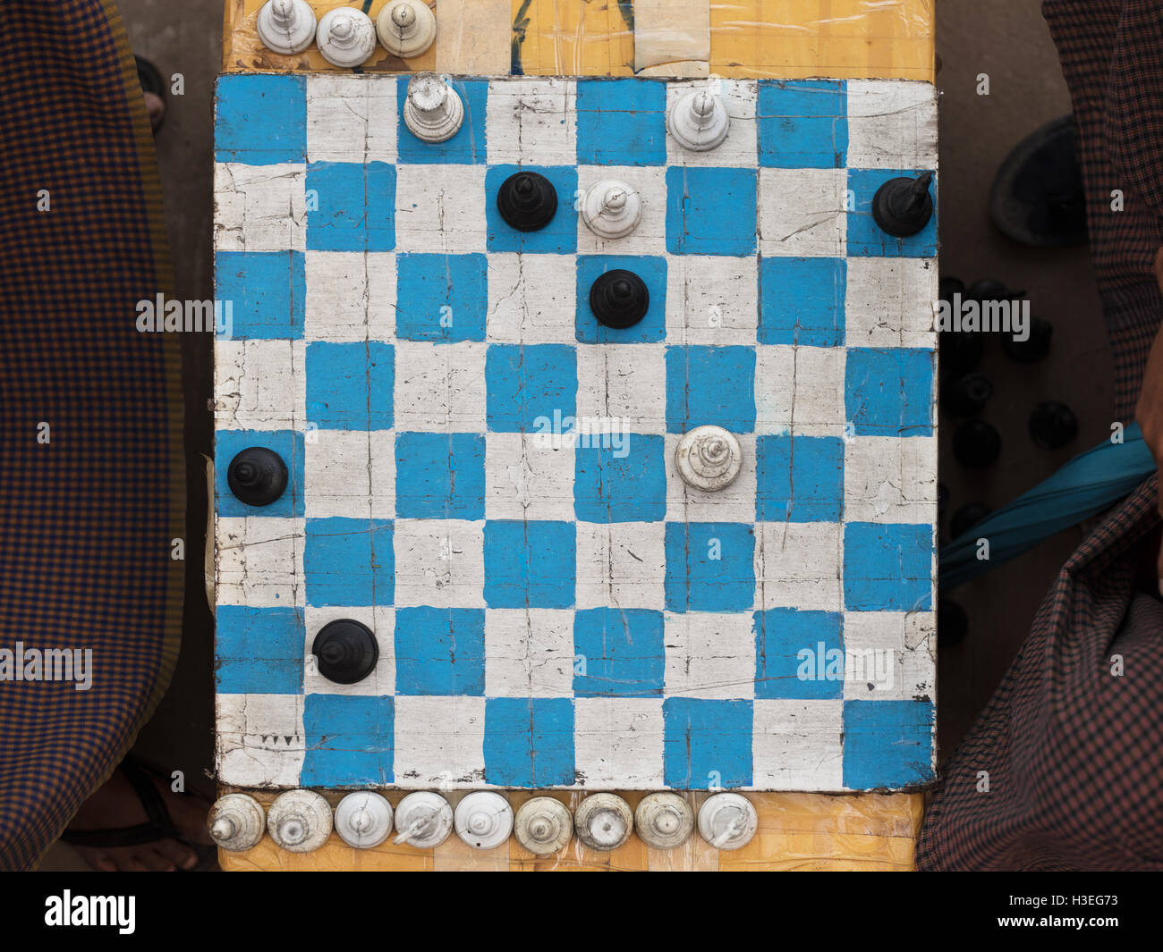 Playing chess in Yangon, Myanmar (Burma Stock Photo - Alamy
