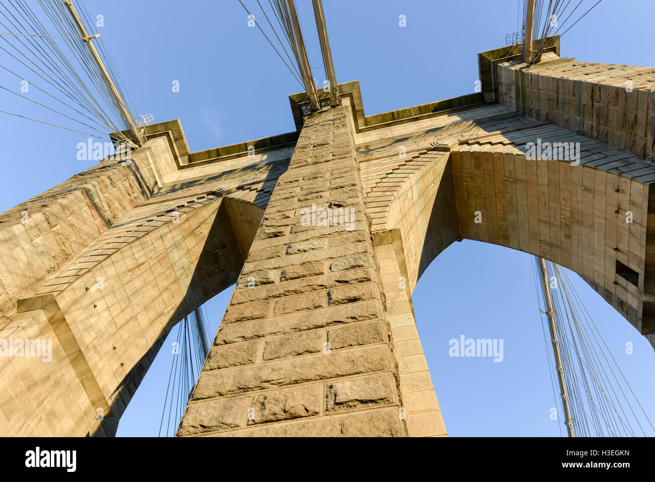 View of the gothic arches of the Brooklyn Bridge Stock Photo - Alamy