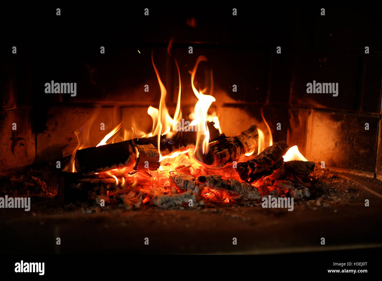 Fire place at home Stock Photo - Alamy