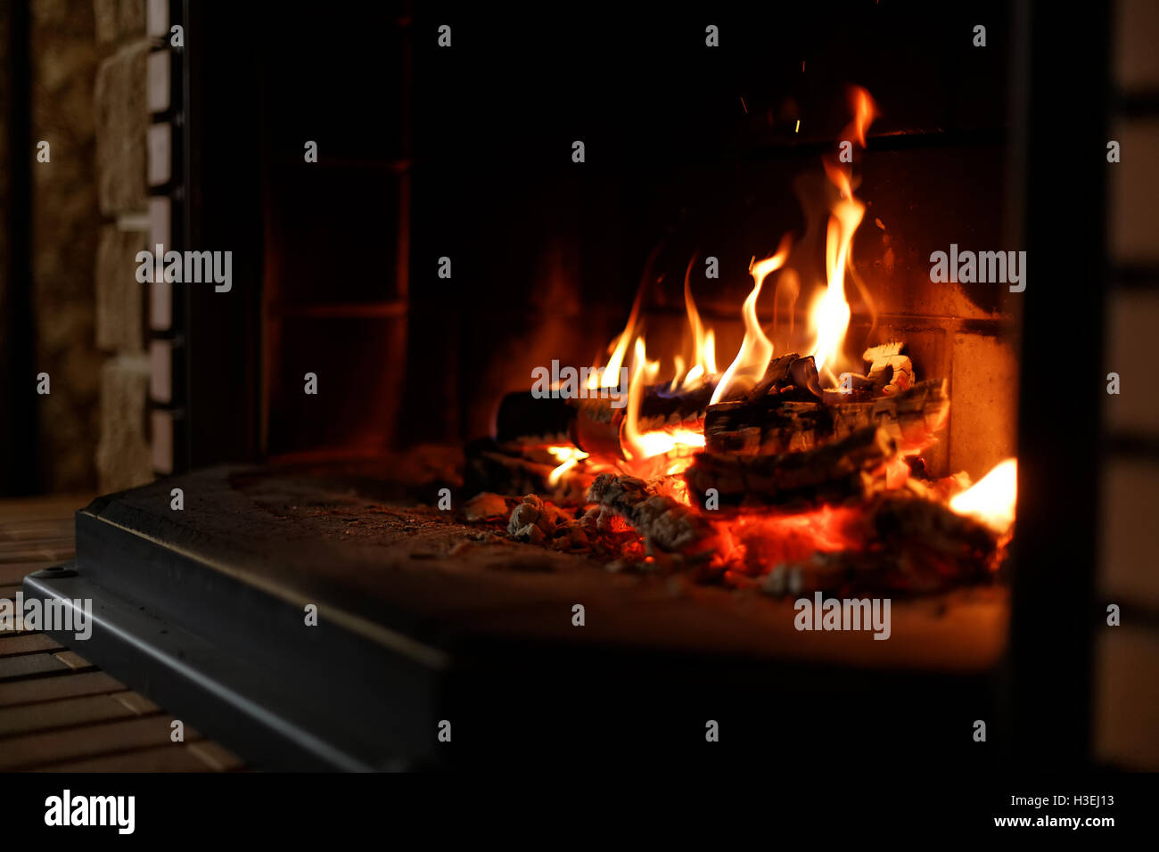 Fire place at home Stock Photo - Alamy