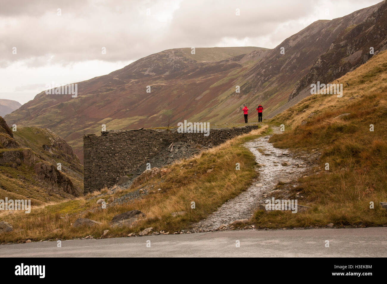 Honister pass and walkers hi-res stock photography and images - Alamy