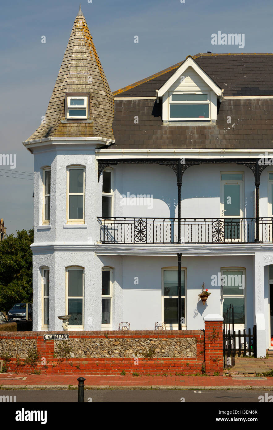 Worthing houses hi-res stock photography and images - Alamy