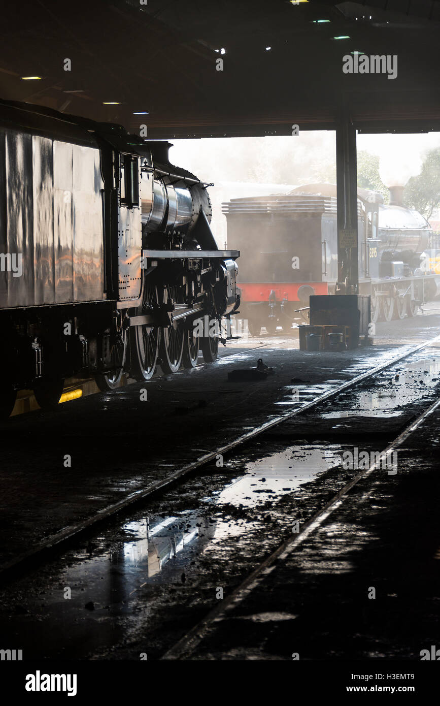 Engine shed and workshop hi-res stock photography and images - Alamy