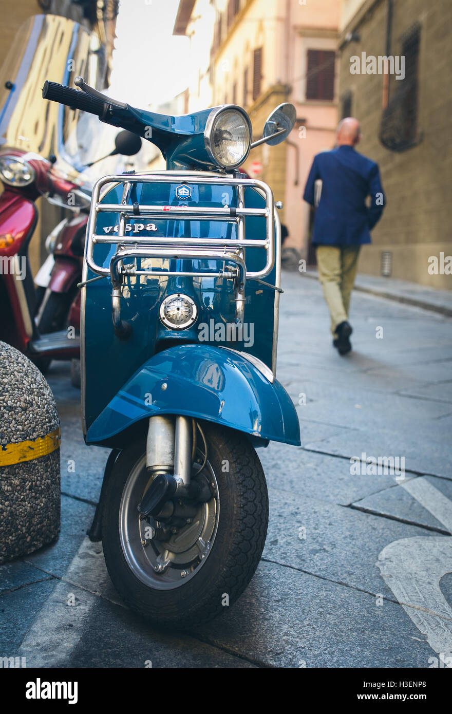Blue vespa hi-res stock photography and images - Alamy
