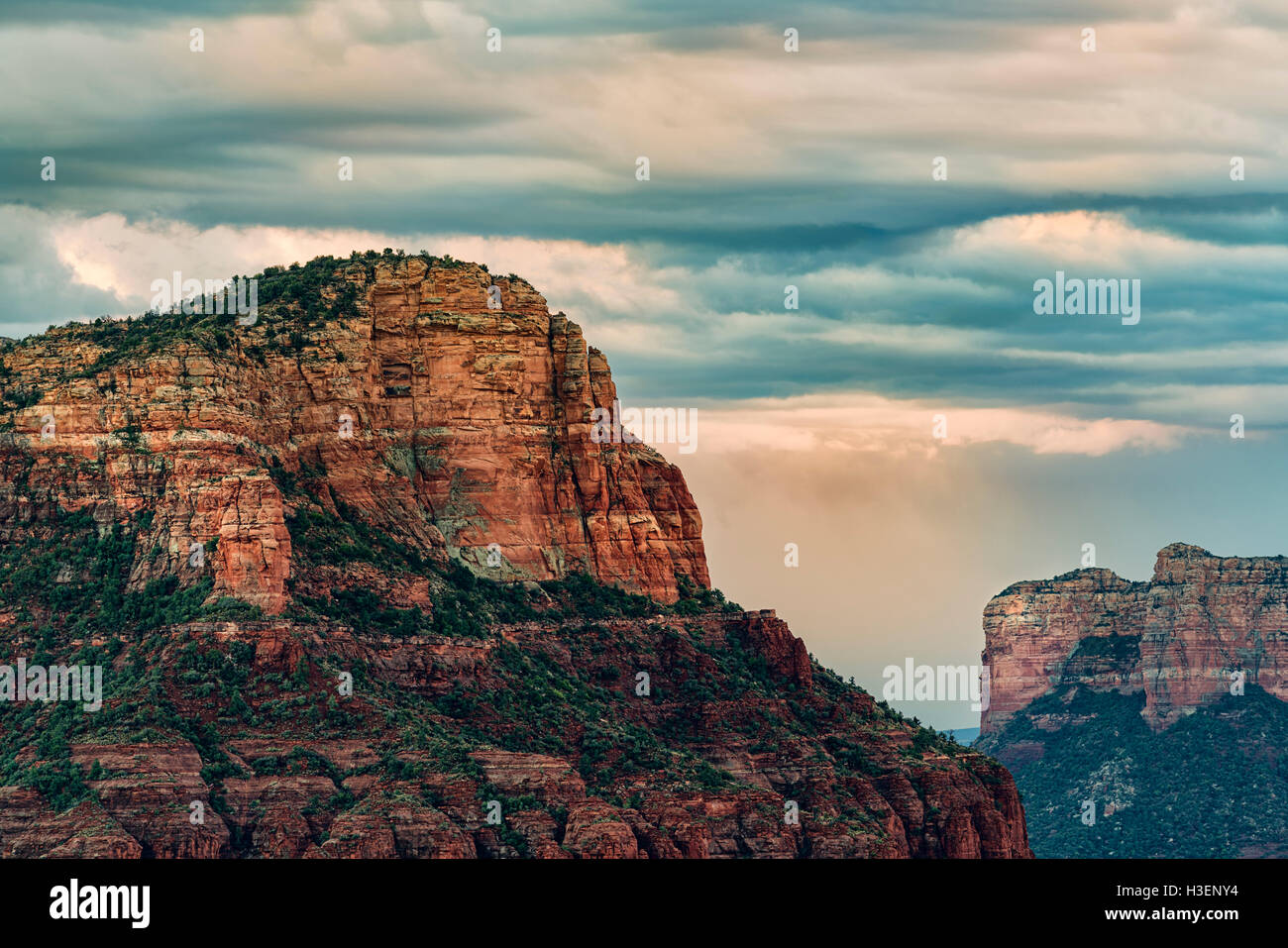 Sedona mountains hi-res stock photography and images - Alamy