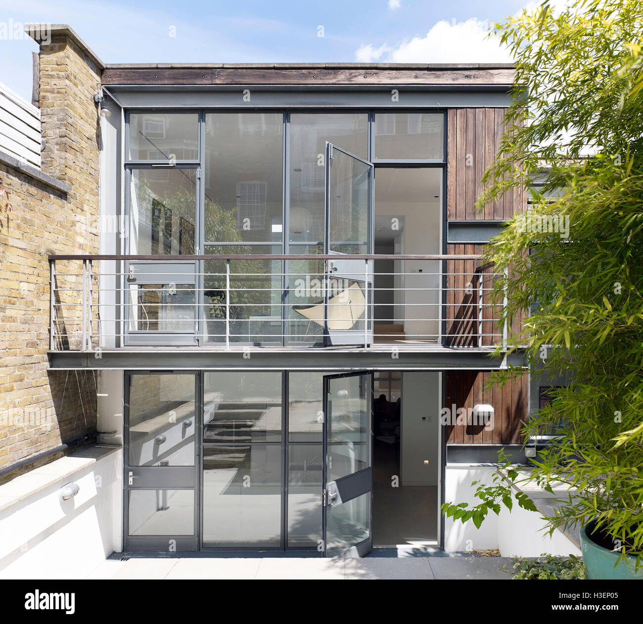 Rear elevation bloomsbury house hi-res stock photography and images - Alamy