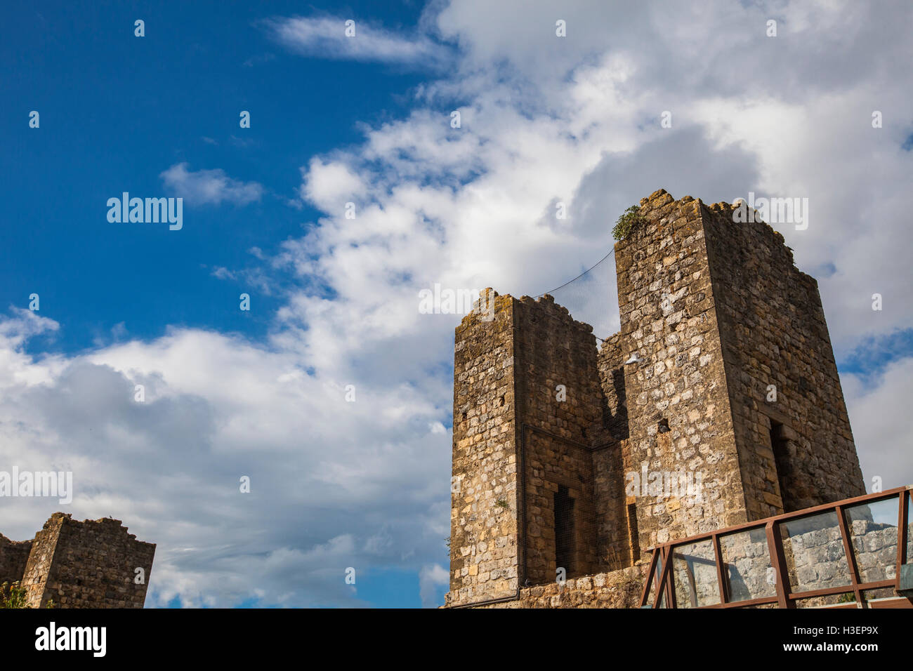 Stone towers architecture hi-res stock photography and images - Alamy