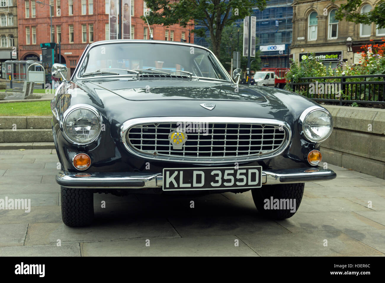 Volvo p1800 classic car hi-res stock photography and images - Alamy