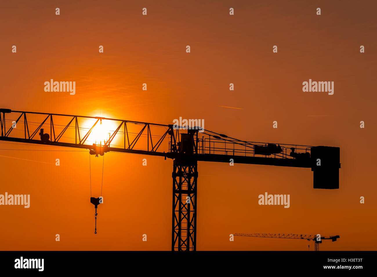 Construction site sunset hi-res stock photography and images - Alamy