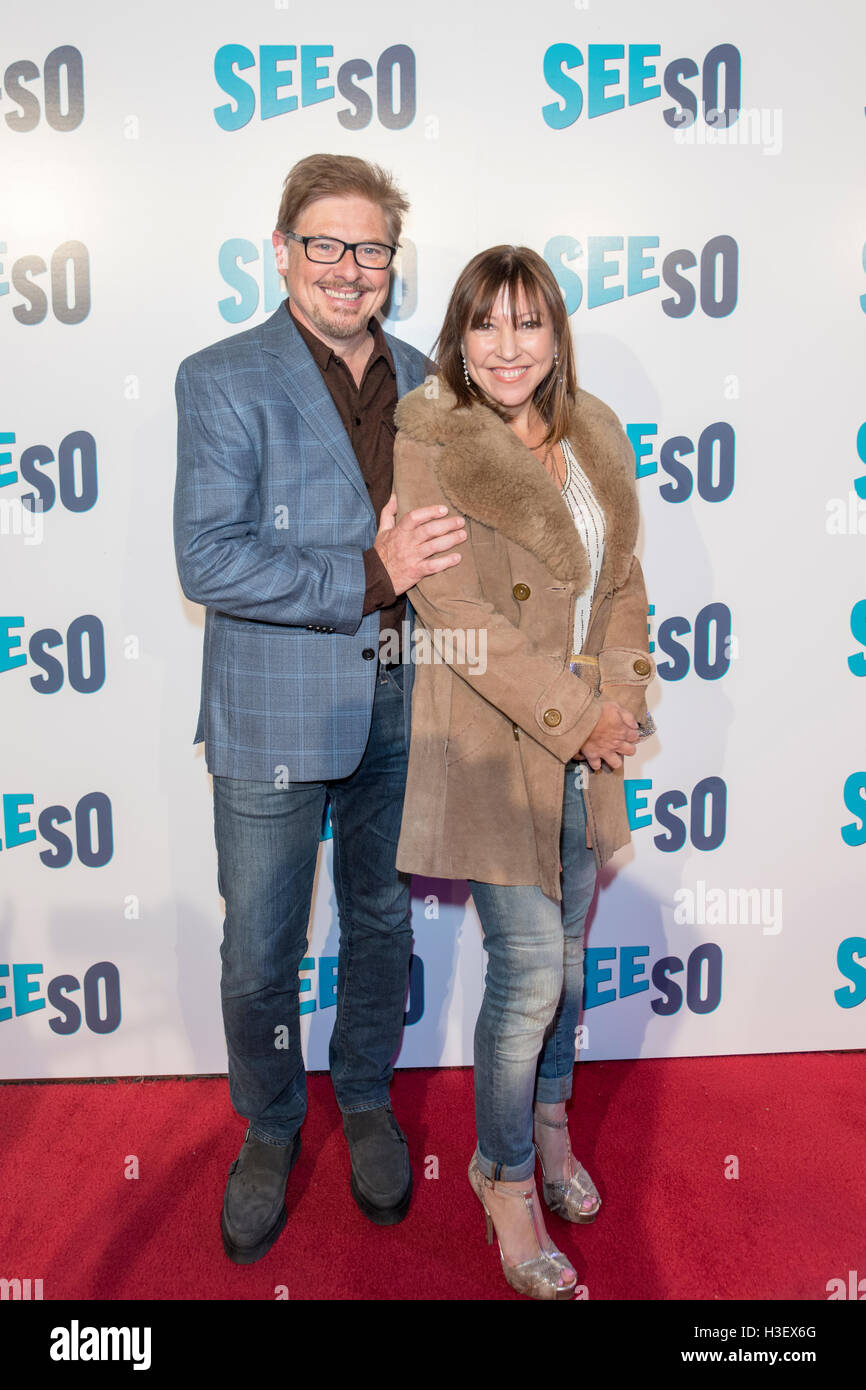 Dave foley wife los angeles hi-res stock photography and images - Alamy