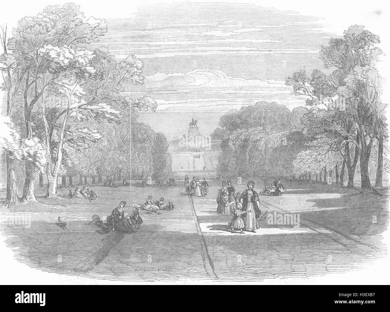 Windsor castle the long walk Black and White Stock Photos & Images - Alamy