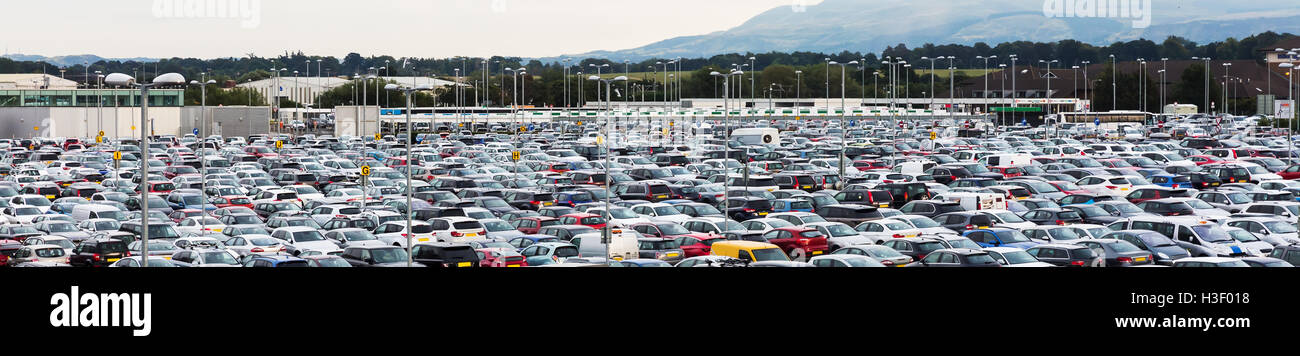 large parking lot with parked cars Stock Photo - Alamy