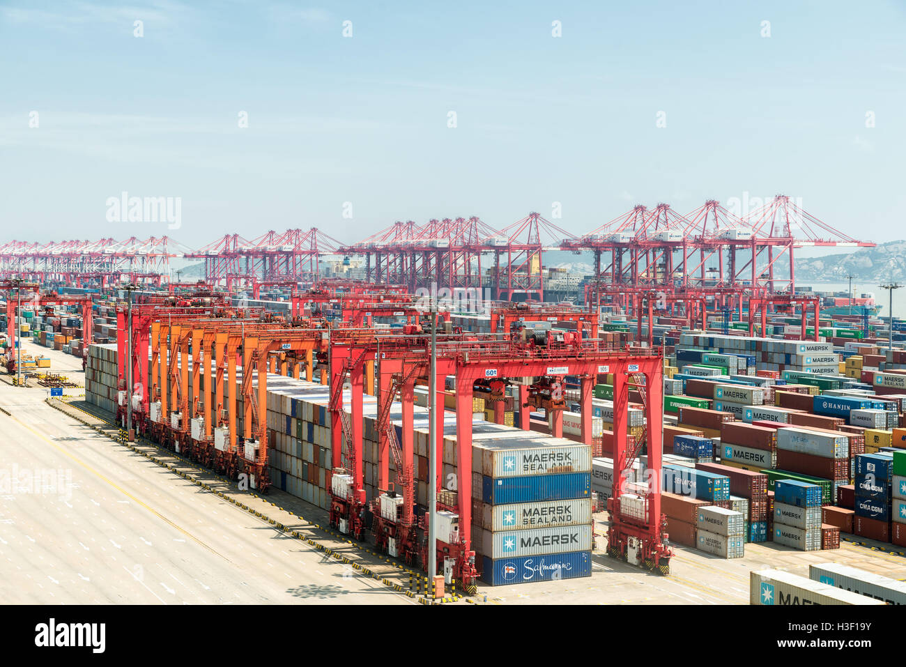 Scene of Shanghai port container freight terminal. Shanghai became the ...
