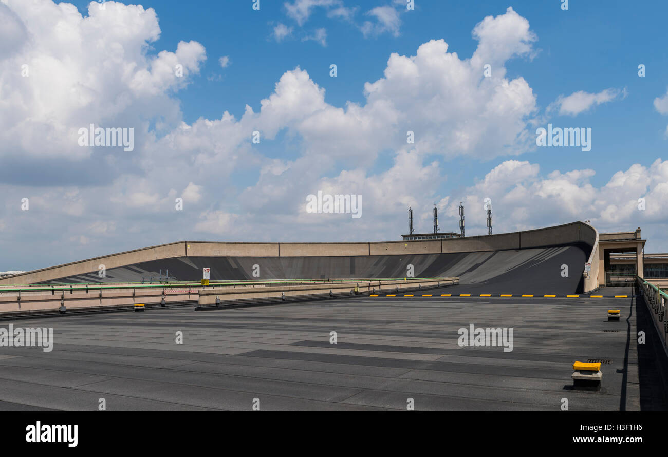 Roof of Lingotto building with test track of the former Fiat factory in ...