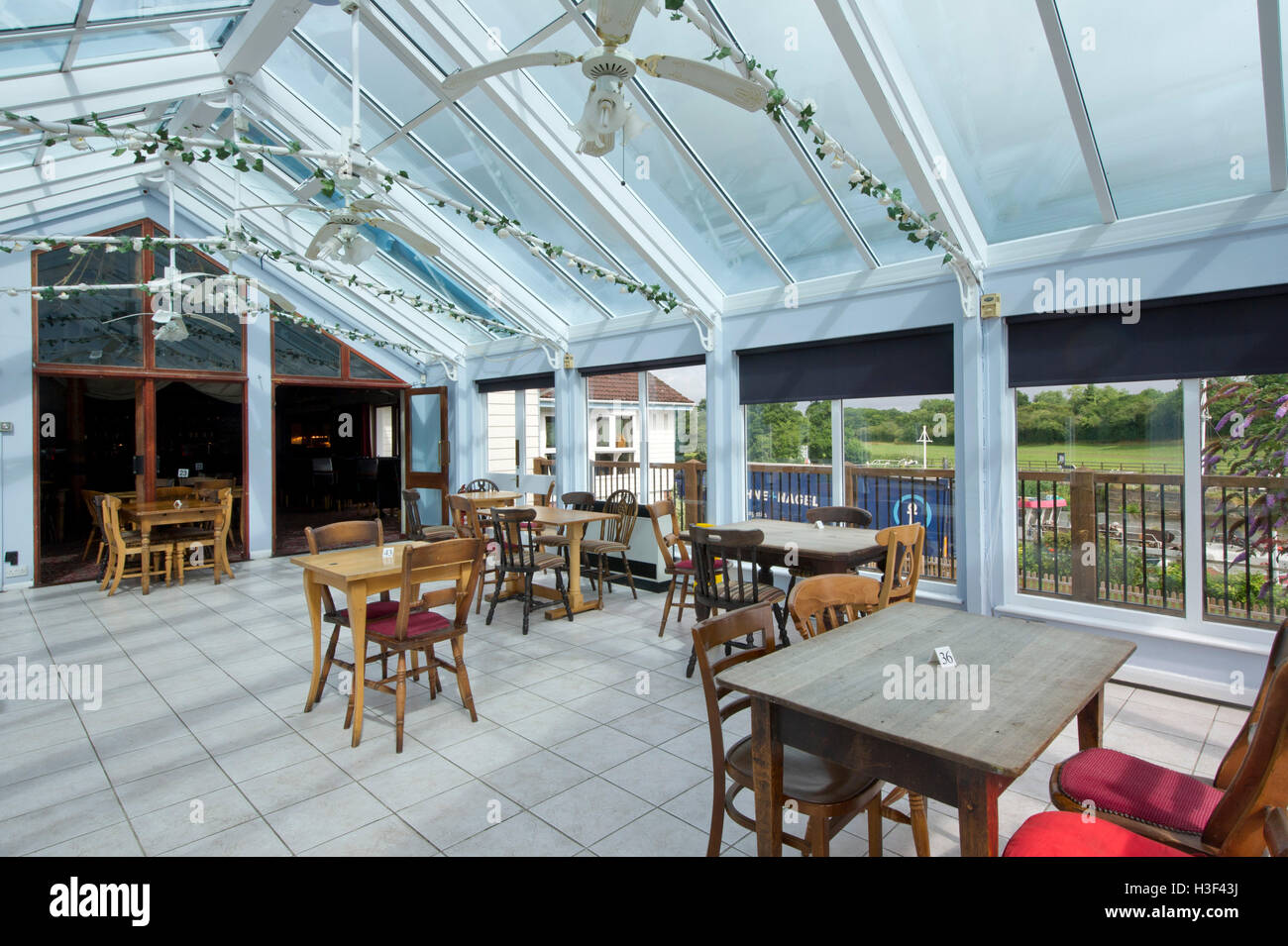 Riverside Inn, Saltford, Bristol, UK. pub pubs 'public house' 'public ...