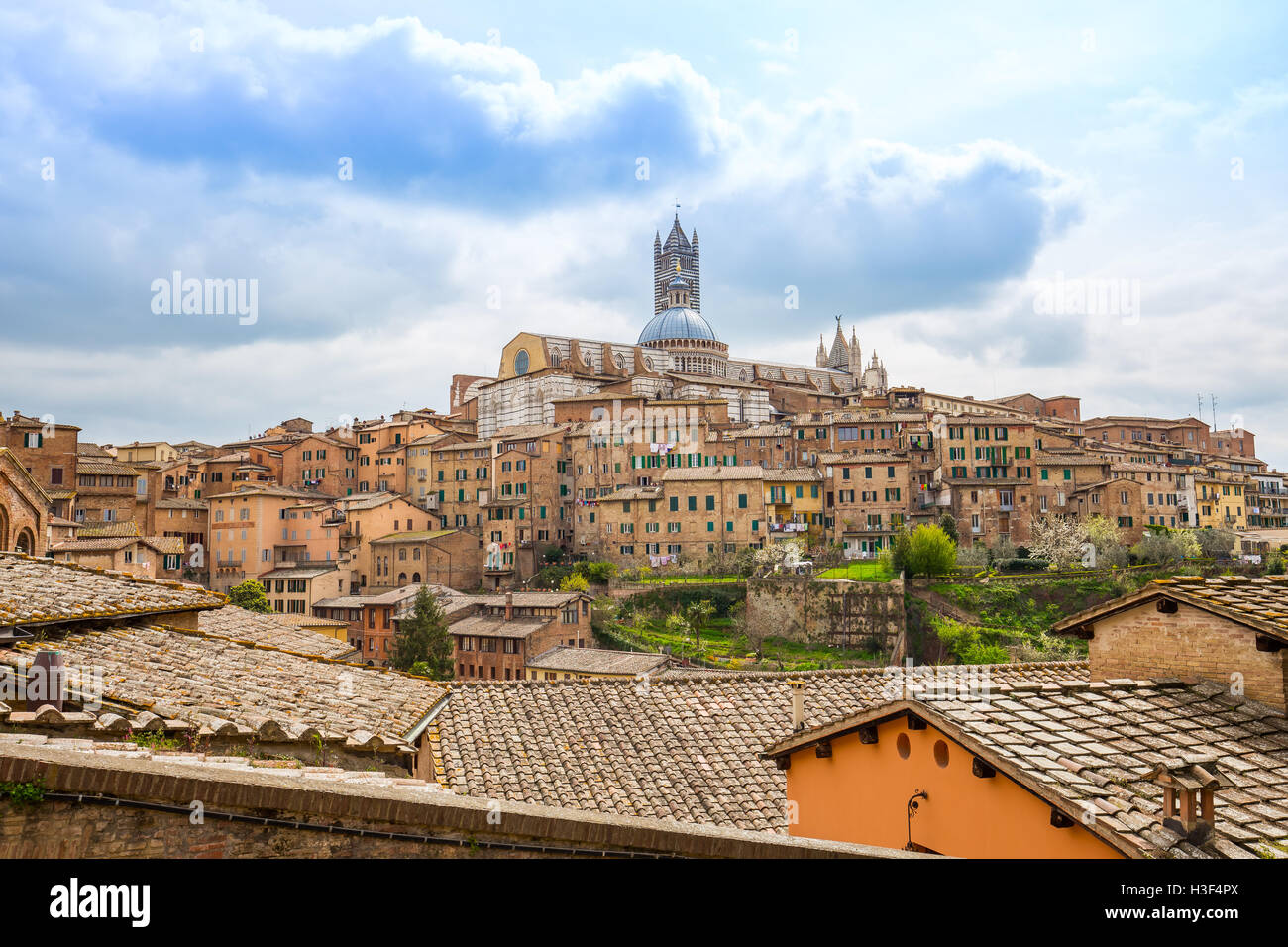 Medieval siena hi-res stock photography and images - Alamy