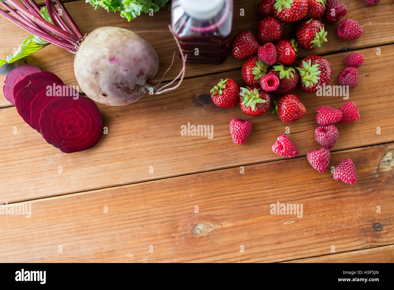 bottle with beetroot juice, fruits and vegetables Stock Photo - Alamy