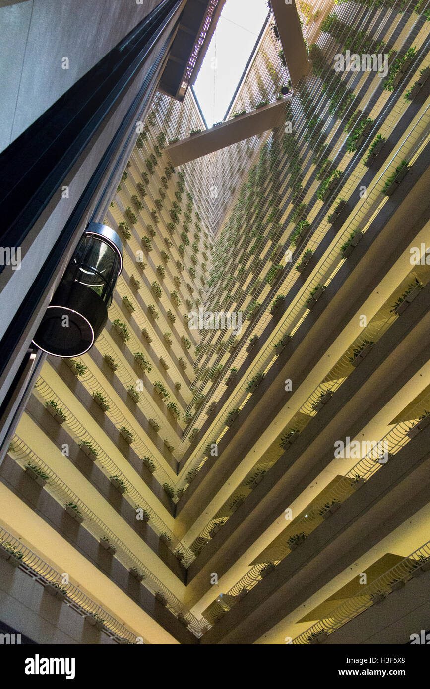 Singapore, Raffles Boulevard, Pan Pacific Hotel, atrium Stock Photo - Alamy